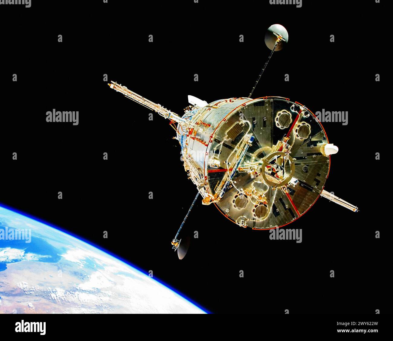 Hubble space telescope image hi-res stock photography and images - Alamy