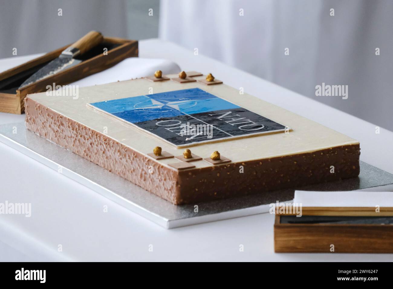 75th anniversary logo hi-res stock photography and images - Alamy