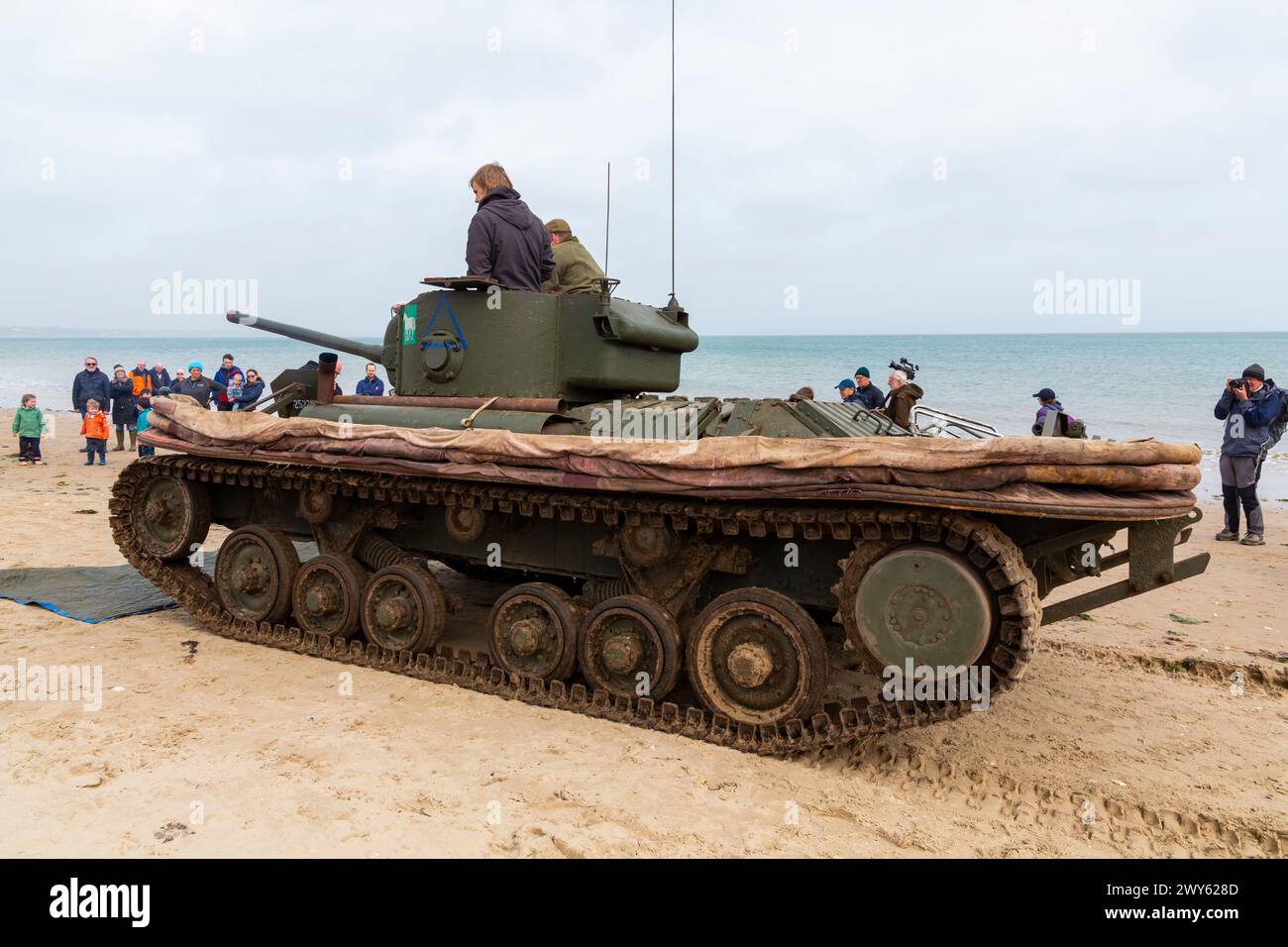 Exercise smash tanks hi-res stock photography and images - Alamy