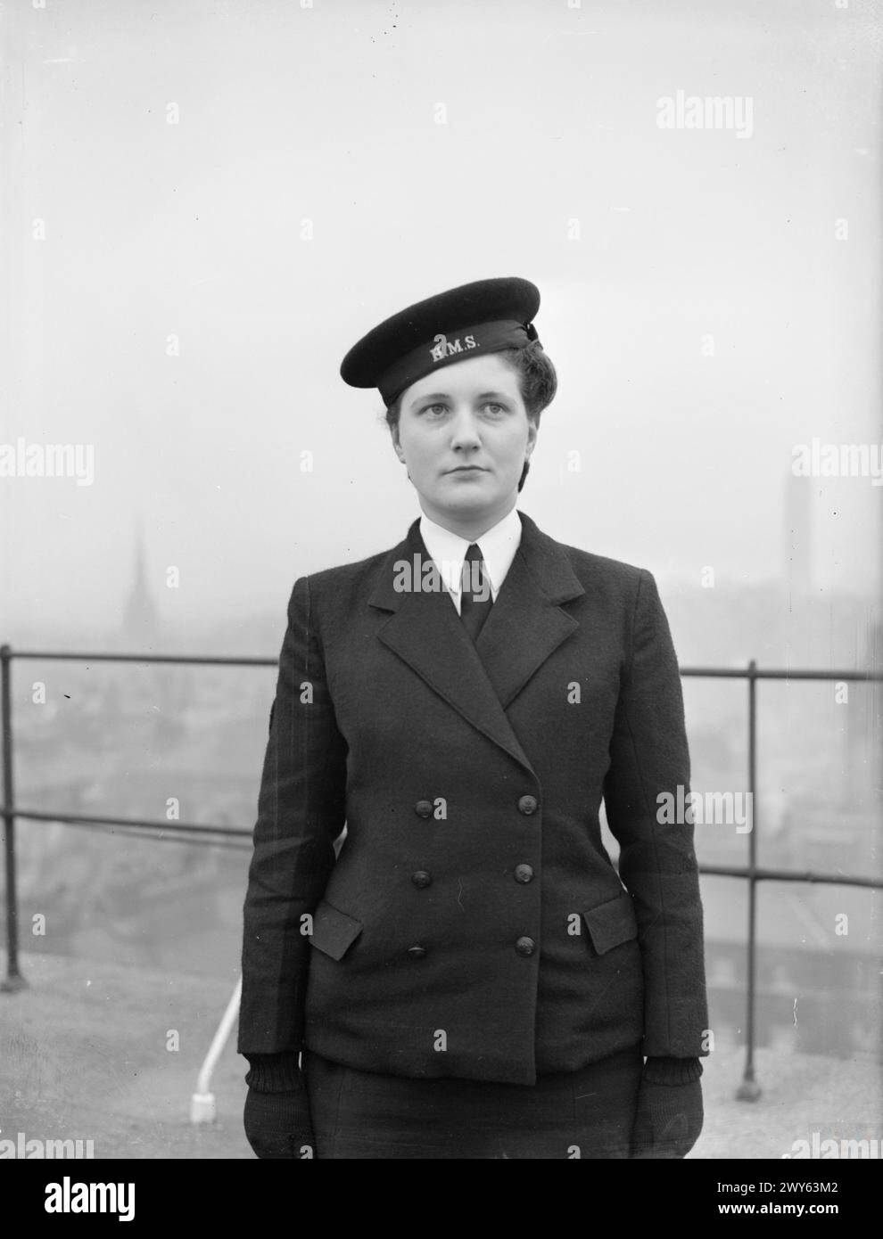 THE CORRECT ANGLE AT WHICH THE NEW WRNS HAT IS TO BE WORN. - , Royal ...