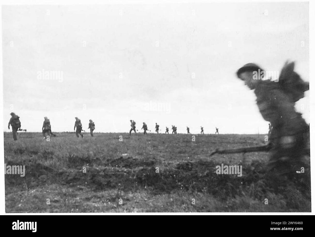 BRITISH TROOPS FIRST BATTLE IN GERMANY - British Infantry advance in ...