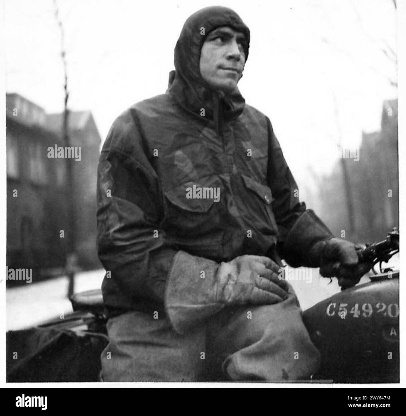 BRITISH TROOPS ISSUED WITH WINTER JACKETS - A wind-proof camouflaged ...