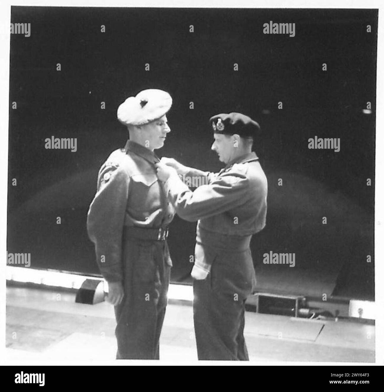 INVESTITURE BY THE C-IN-C AT 15TH SCOTTISH DIVISION - T/14525049 Driver ...