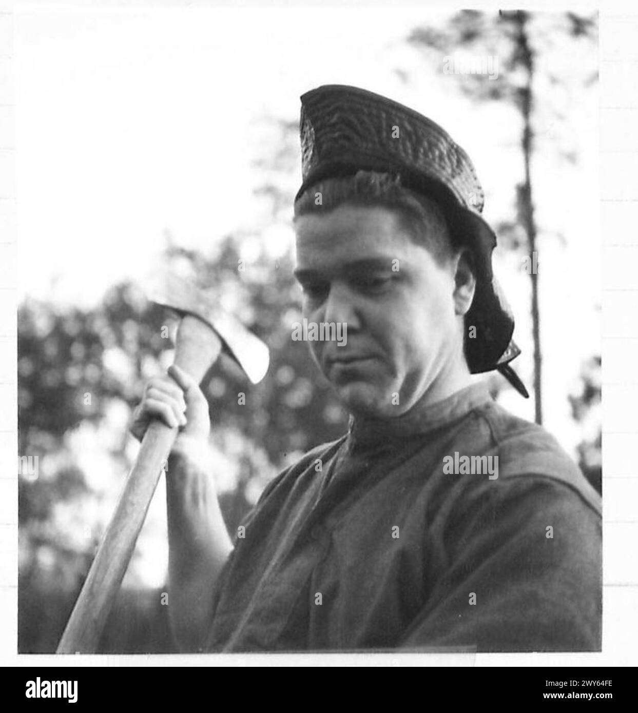 TYPES OF LUMBERJACKS WORKING WITH THE FORESTRY CORPS - Pte Boyer, T. of ...