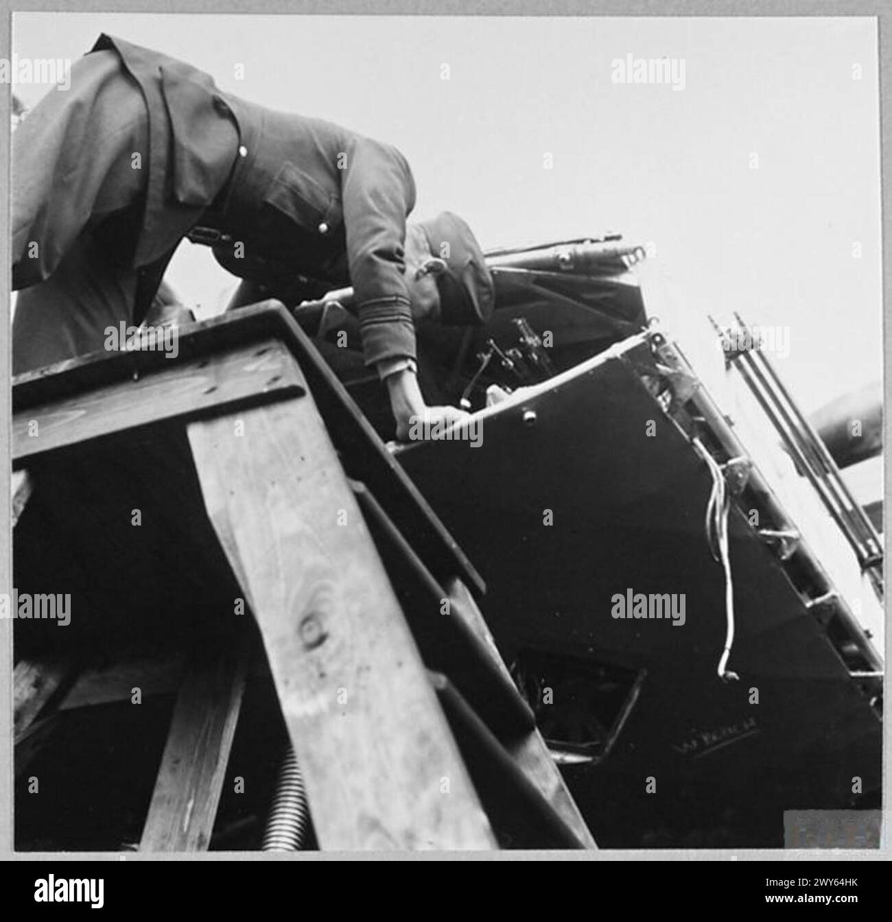 Aircraft mechanical engineer hi-res stock photography and images - Alamy