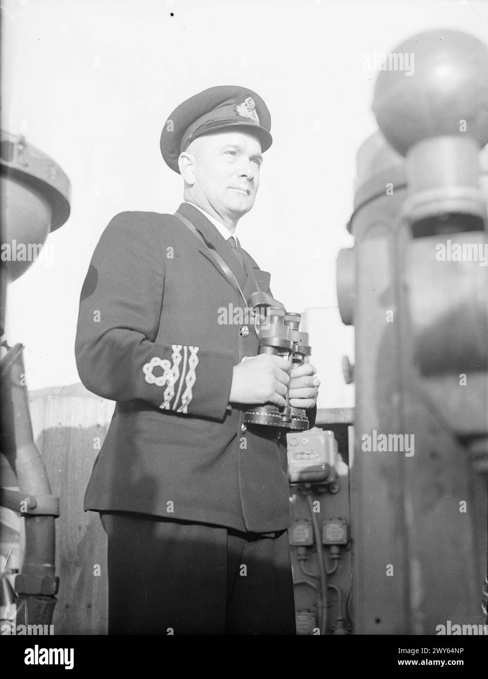 NAVAL VC COMMANDING VETERAN DESTROYER, SINKS U-BOAT IN BIG NORTH ...