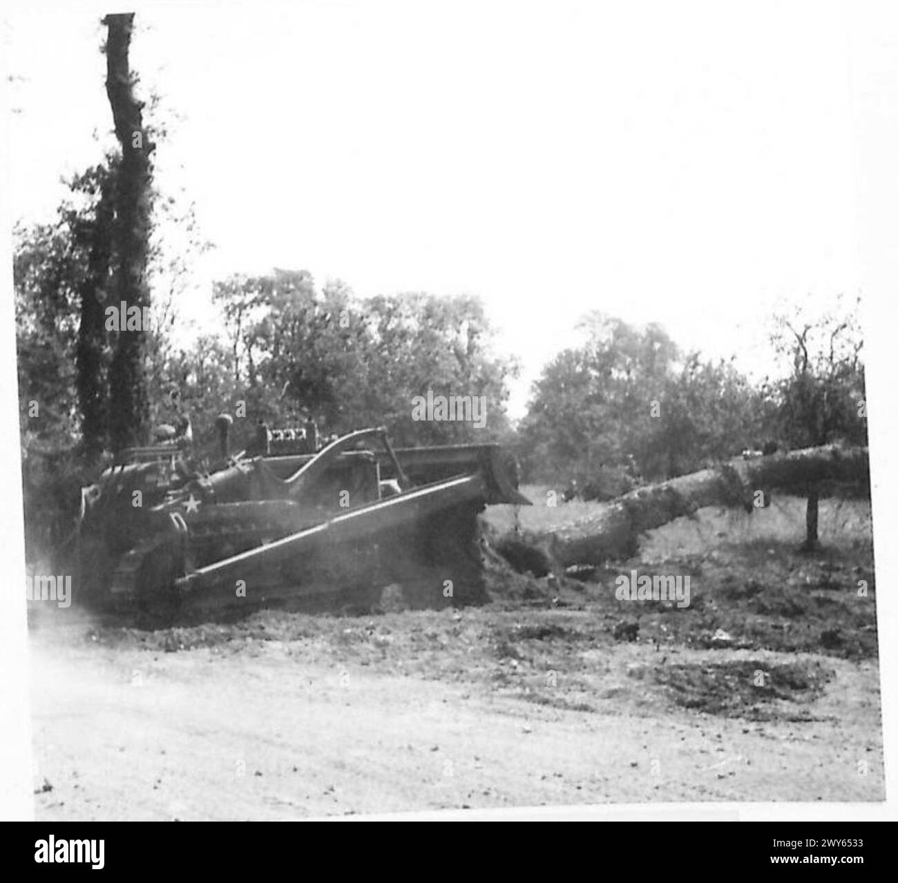 Bulldozer maneuver operation hi-res stock photography and images - Alamy