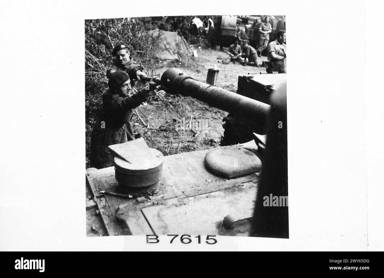 A CHURCHILL CREW PREPARES FOR BATTLE THE LIFE OF A CHURCHILL TANK CREW ...