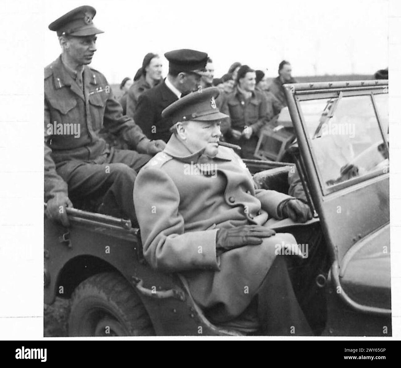PRIME MINISTER ON RHINE FRONT - The Prime Minister and Lieut. General ...