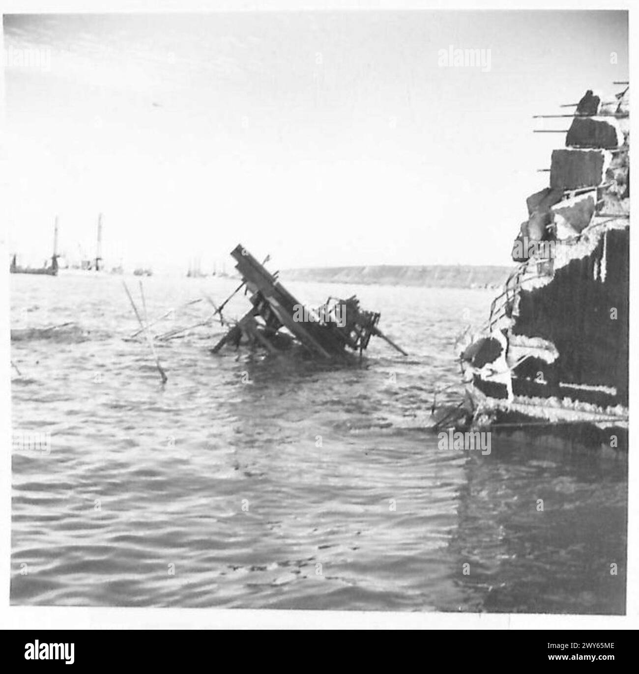Phoenix caissons Black and White Stock Photos & Images - Alamy