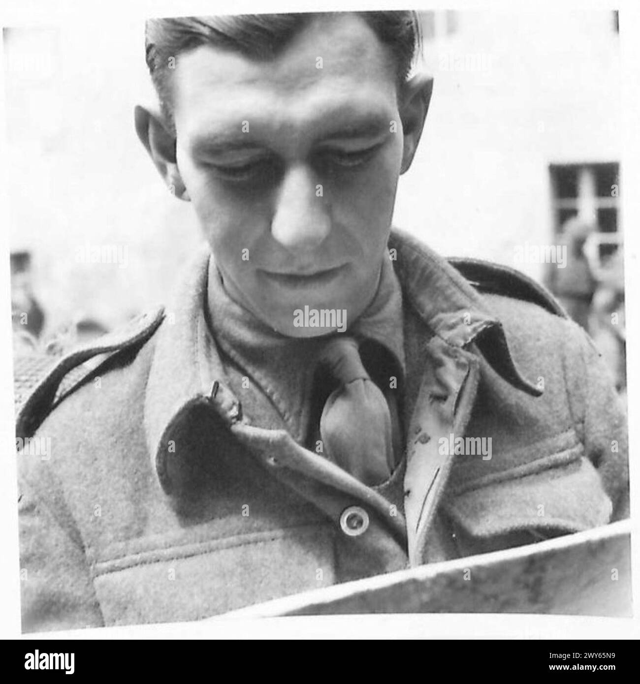 THEY SERVE UNDER GENERAL MONTGOMERY - Major T. G. Bundock of 58 ...