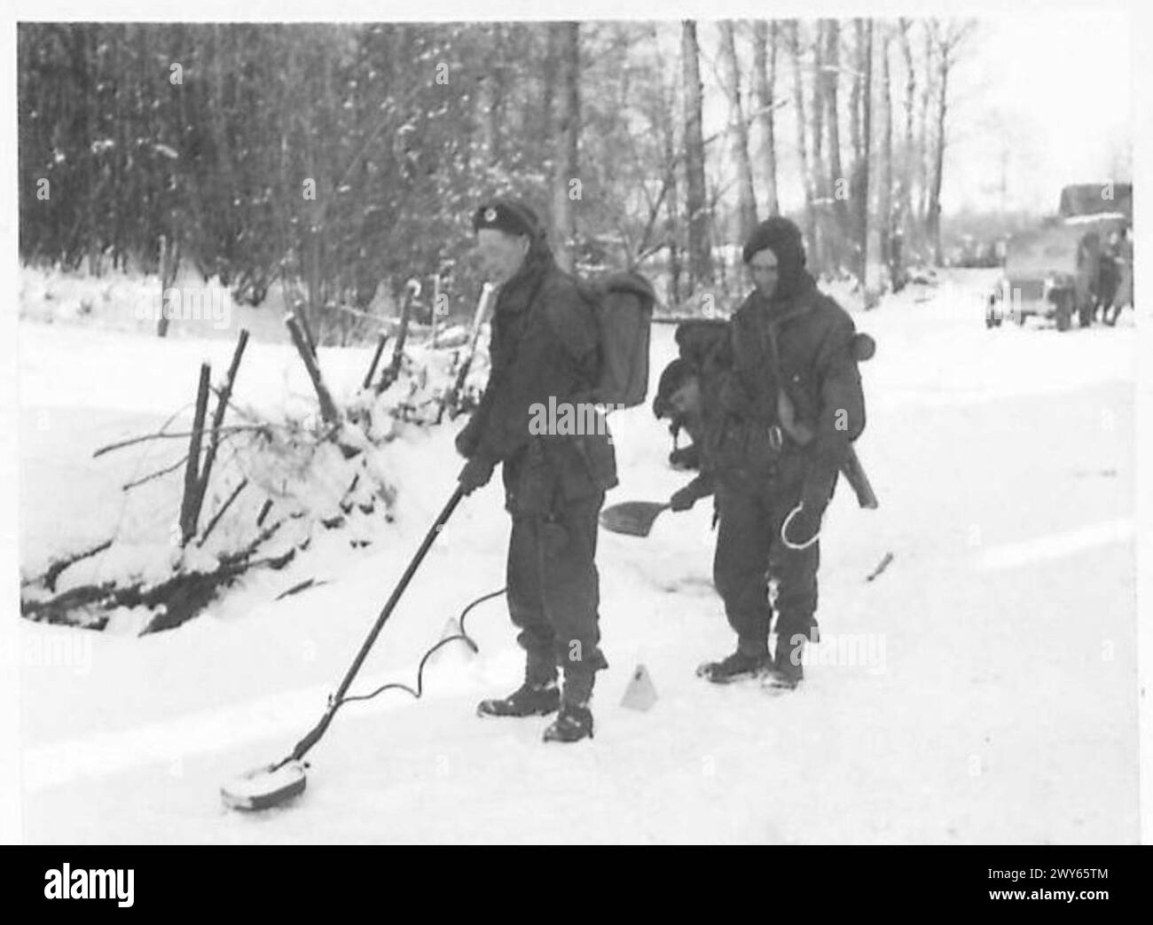 MINE CLEARING - Spr. Marshall of North Shields, Northumberland, 249 Fd ...