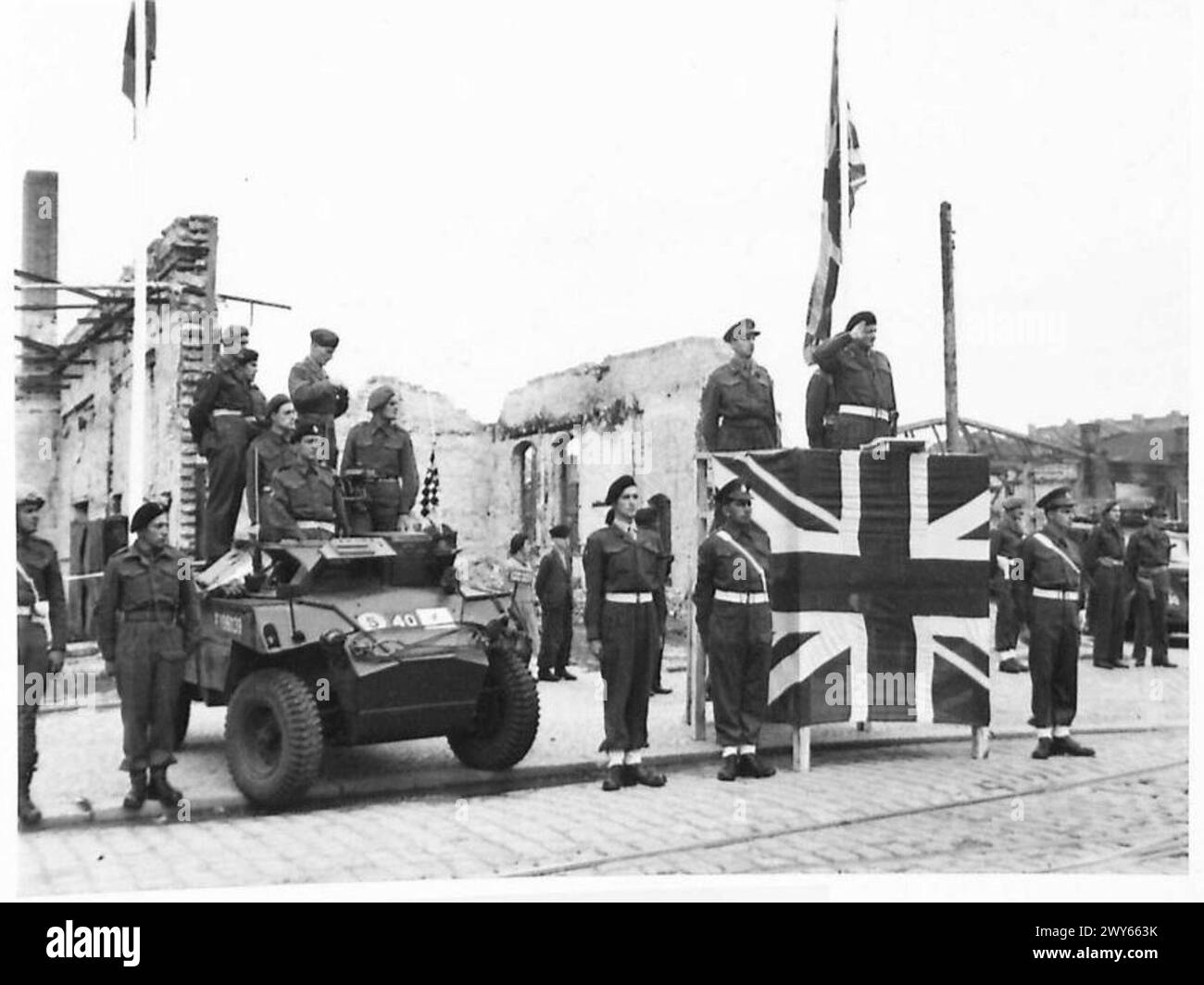 BRITISH ENTRY INTO BERLIN - Major General Lyne taking the salute as his ...