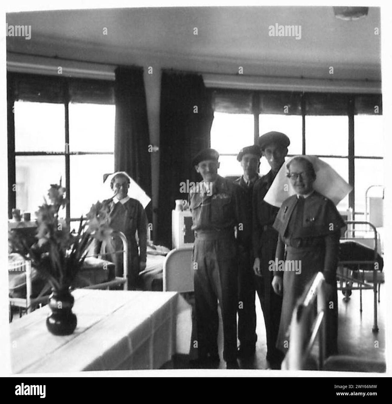 Field Marshal Montgomery visits the surgical ward of the 8th British ...
