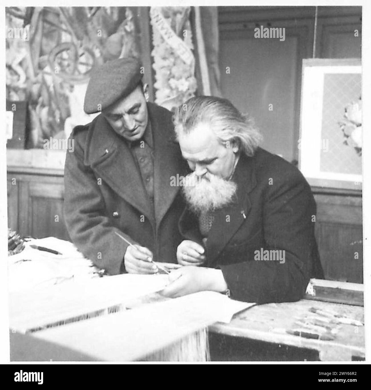 Tapestry thread Black and White Stock Photos & Images - Alamy