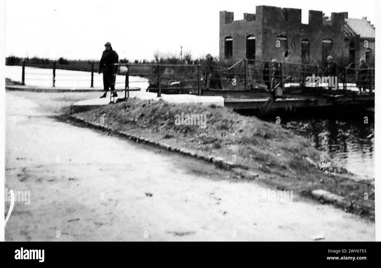 FRENCH SOLDIERS IN DUNKIRK SECTOR PICTURES TAKEN SPECIALLY FOR ...