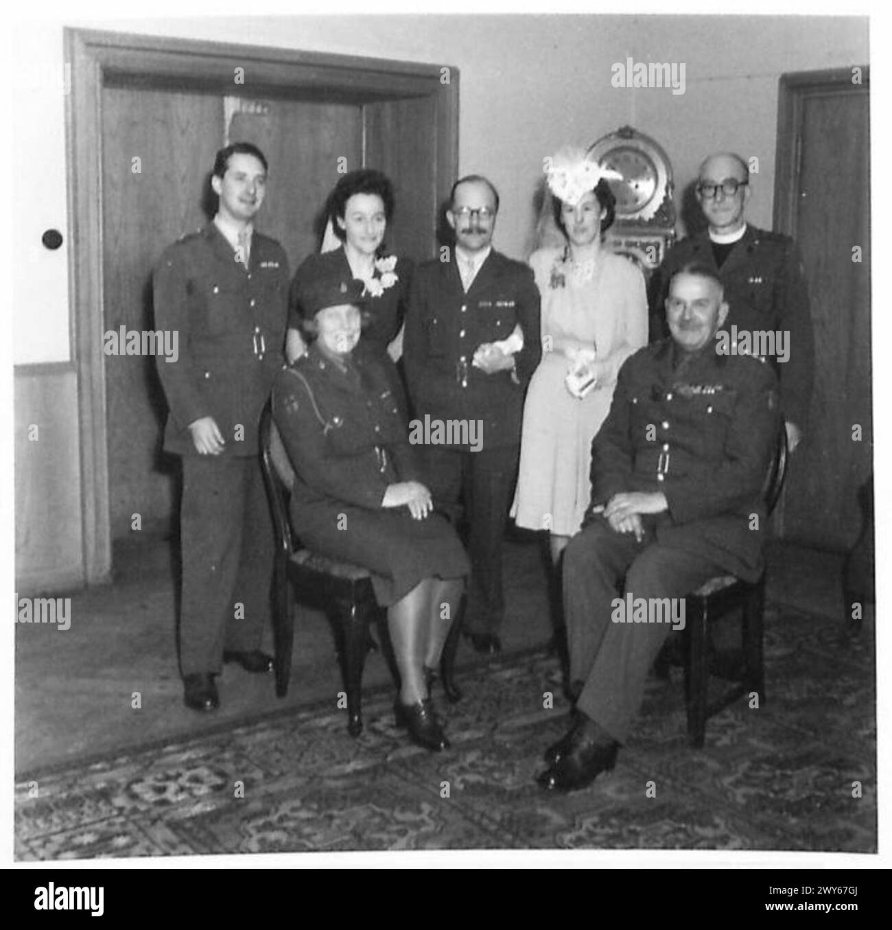 Army reception area hi-res stock photography and images - Alamy