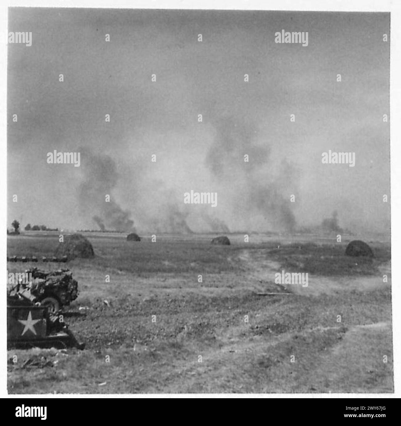 Combat explosion hi-res stock photography and images - Alamy