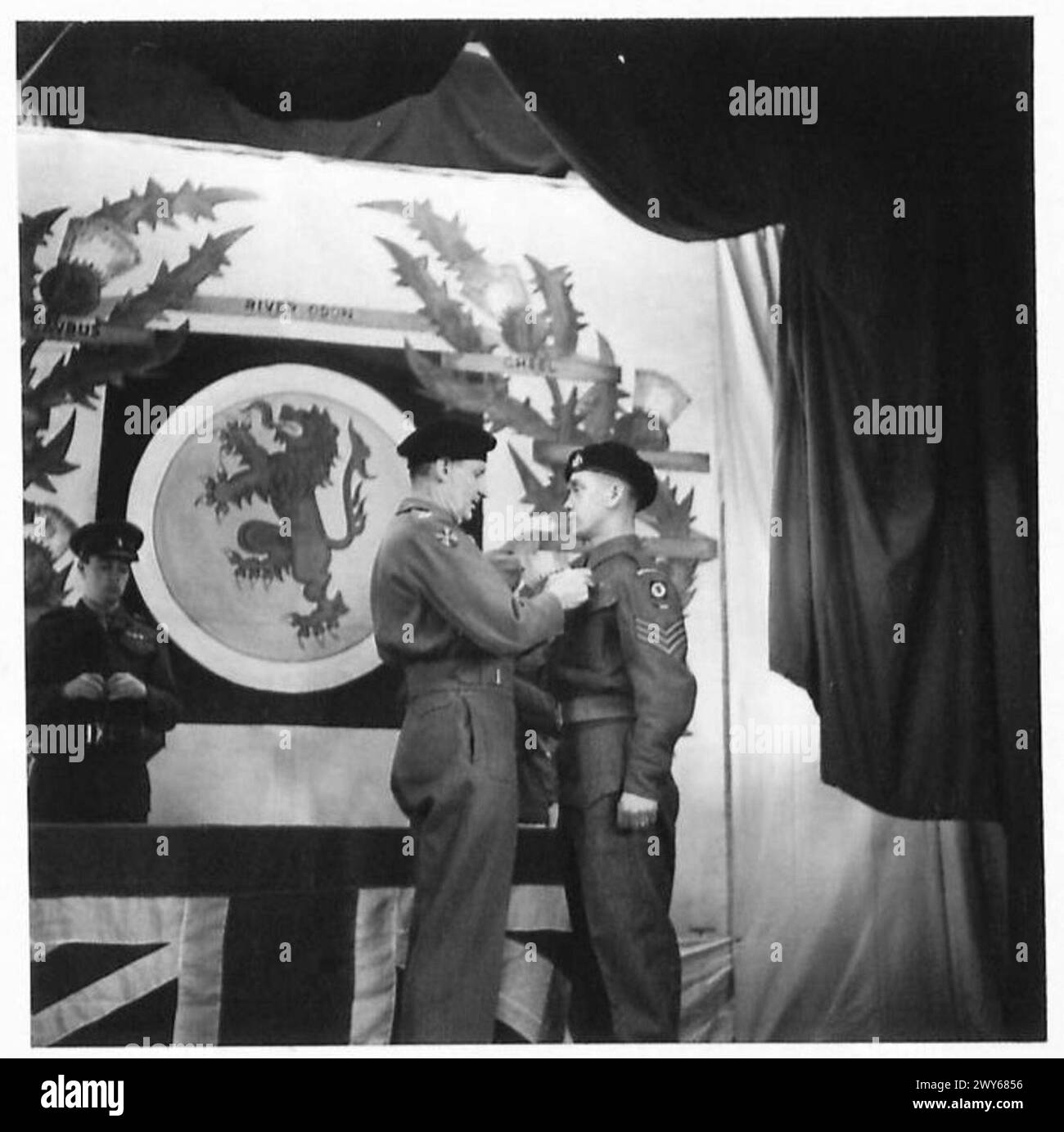 15TH (SCOTTISH) DIV. INVESTITURE - Sgt. R. Millroy, 15 (S) Reece Regt ...