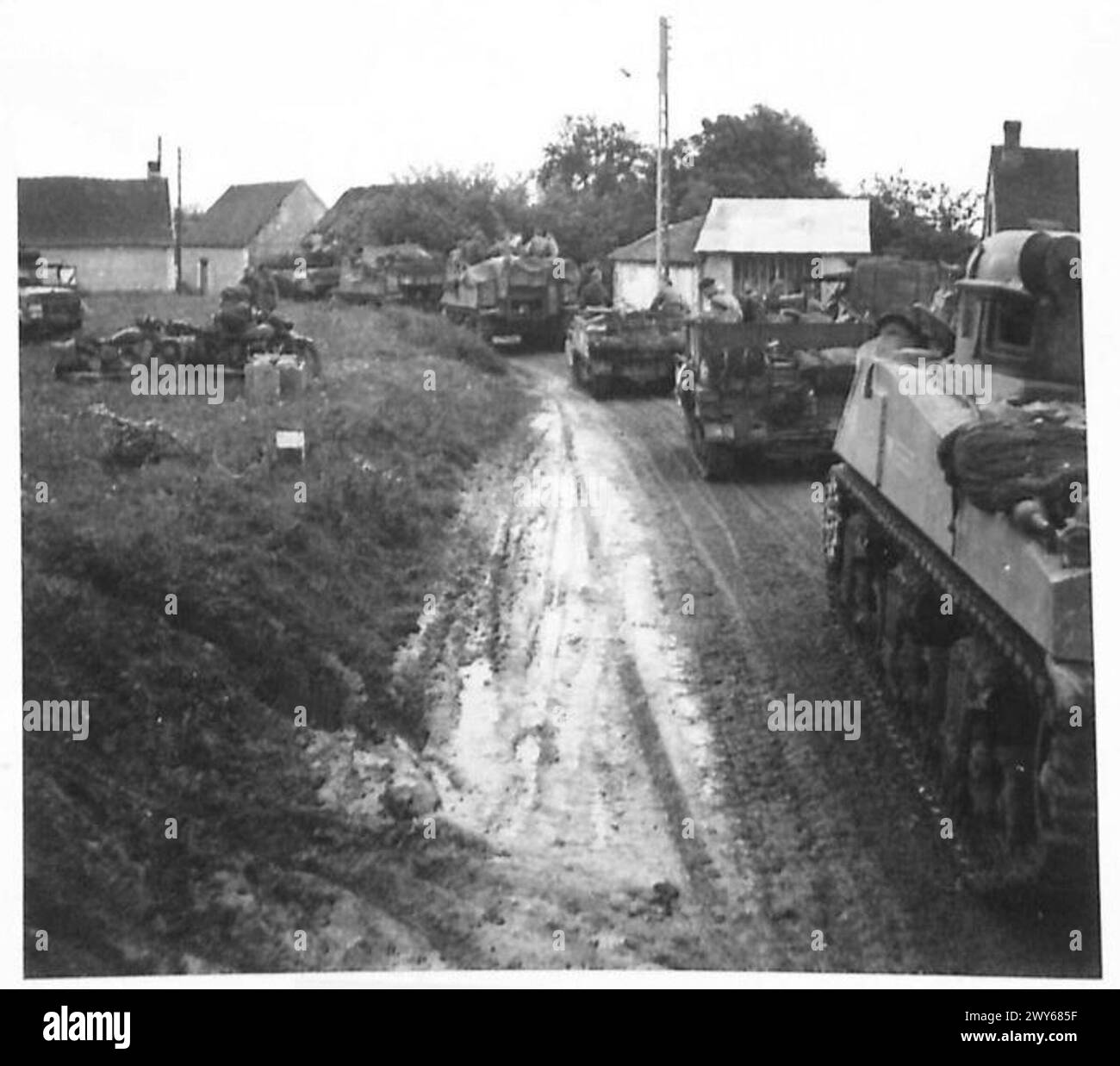 THE BIG ADVANCE - Tanks and S.P. guns moving forward , British Army ...