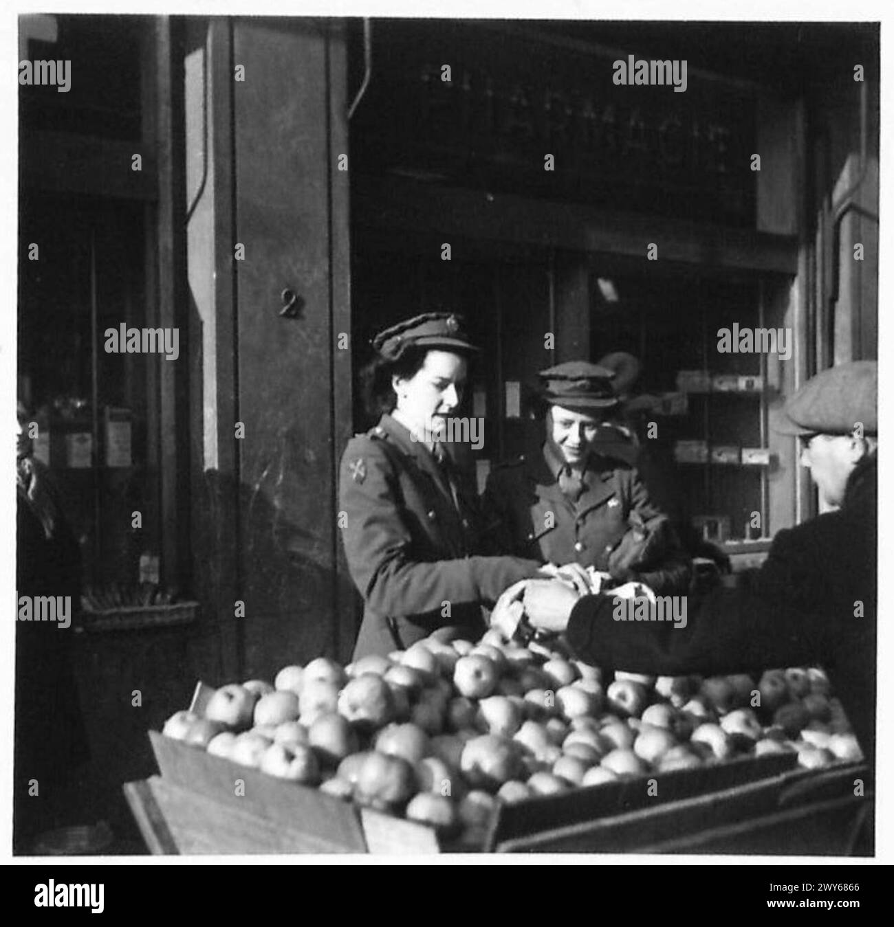 ATS members on leave shop for fruit from barrow sellers in Brussels ...