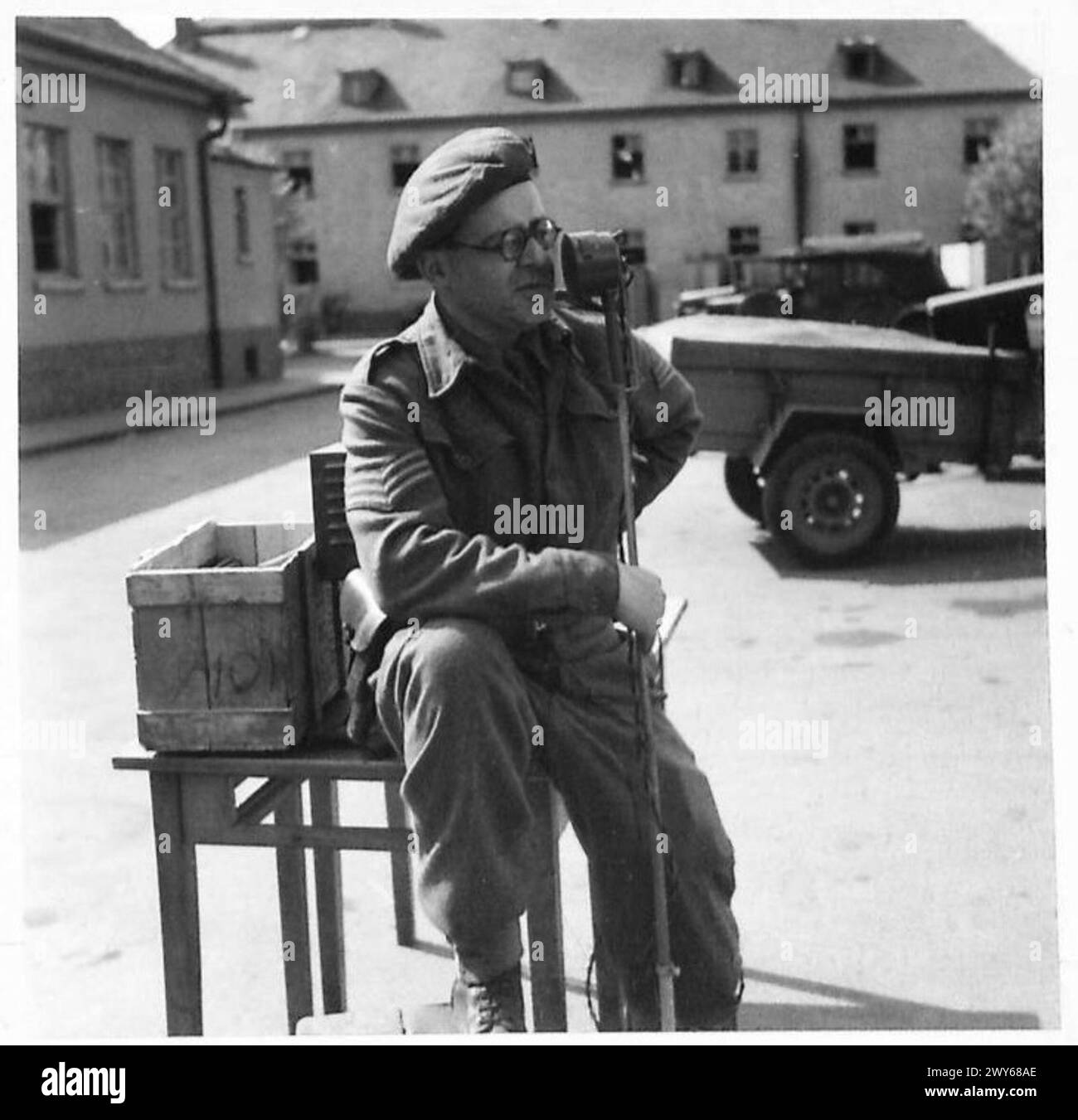 Army interpreter hi-res stock photography and images - Alamy