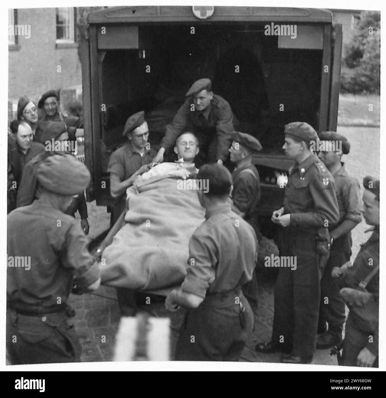 WILLIAM JOYCE AND WIFE AT 2ND ARMY - William Joyce being lifted from ...