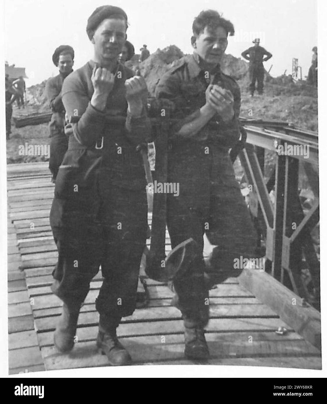 RHINE CROSSING - Sappers move up on the Rhine bridge , British Army ...