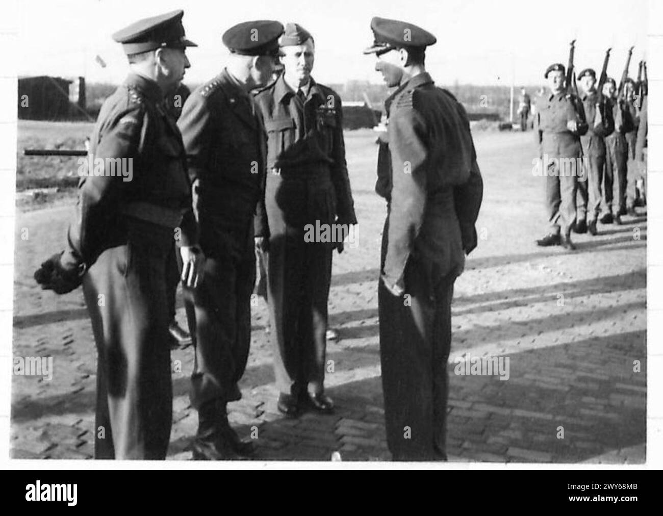 GENERAL DWIGHT EISENHOWER VISITS 1ST BRITISH CORPS - The General ...