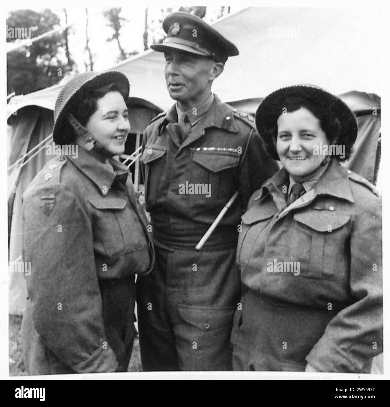 THE FIRST WOMEN WITH THE ALLIED EXPEDITIONARY FORCES - Lieut.-Colonel ...