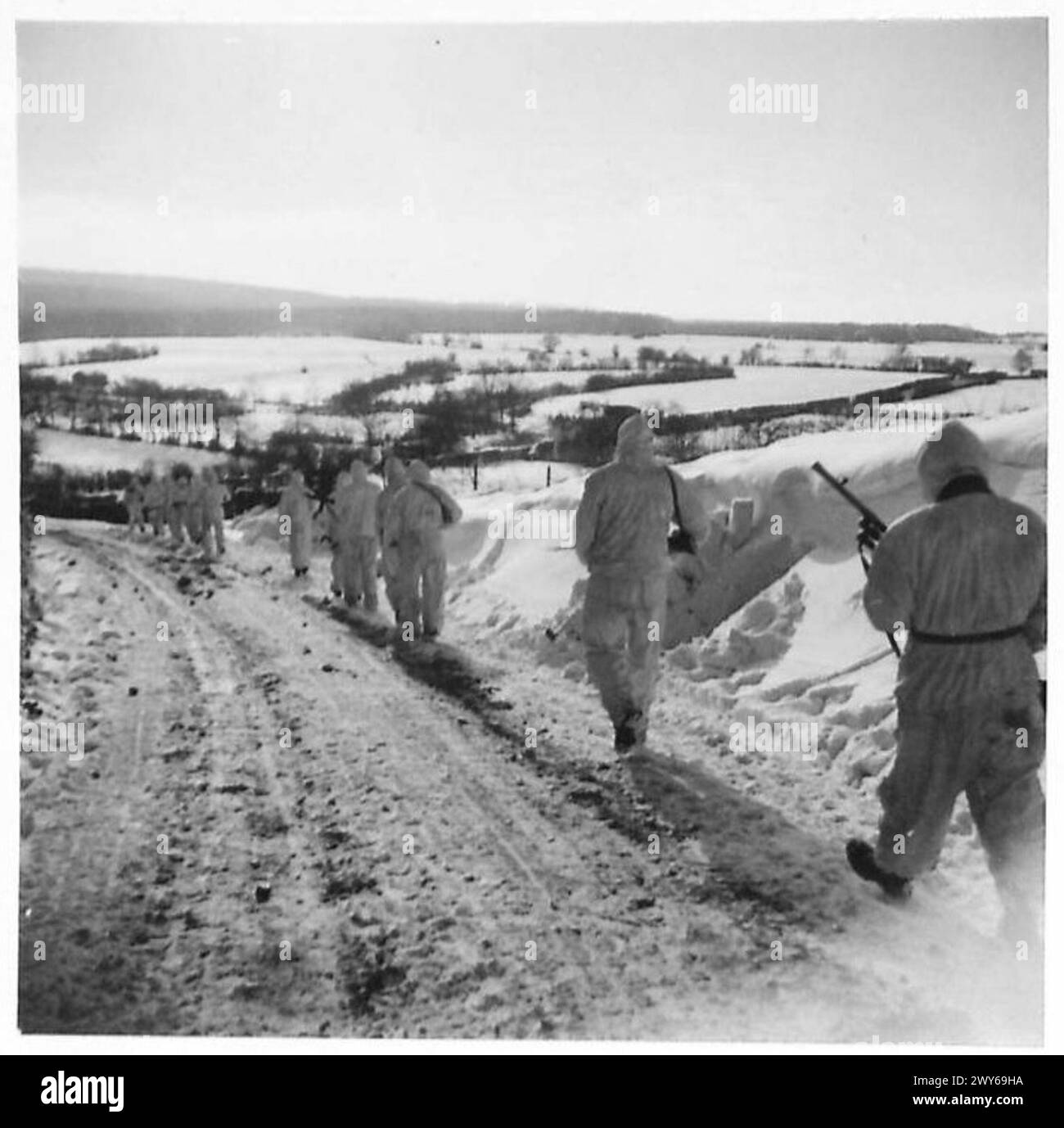 AIR LANDING BDE ON RECCE PATROL AS REQUESTED BY "PICTURE POST" - The ...