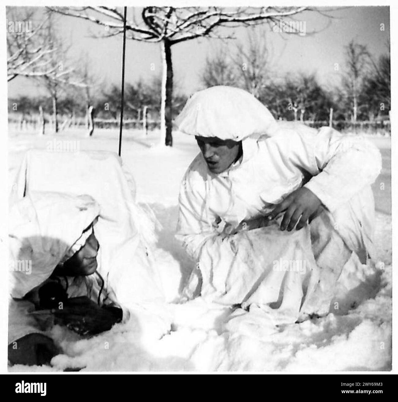 Hunchback man hi-res stock photography and images - Alamy