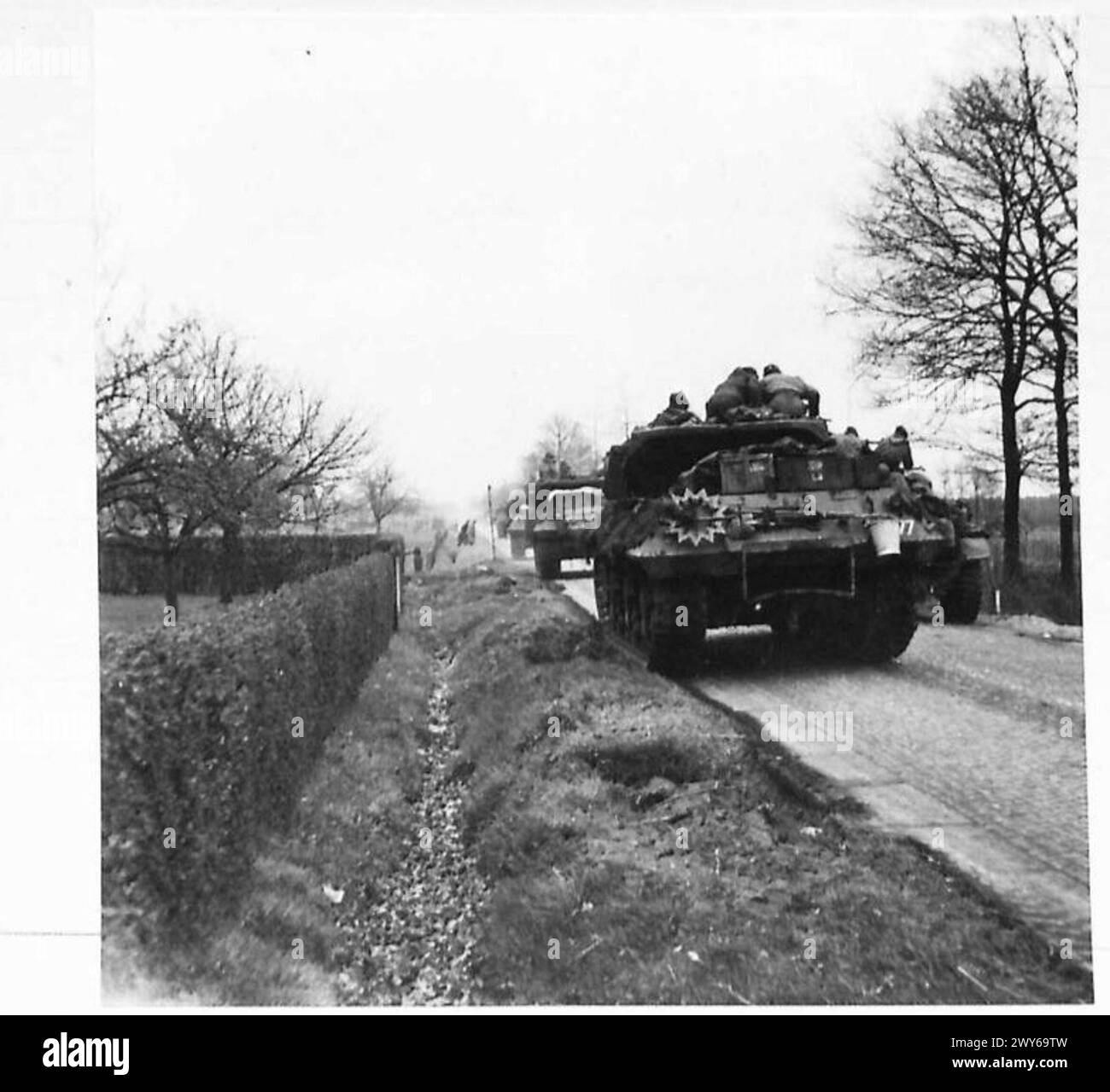 Guards armoured division hi-res stock photography and images - Alamy