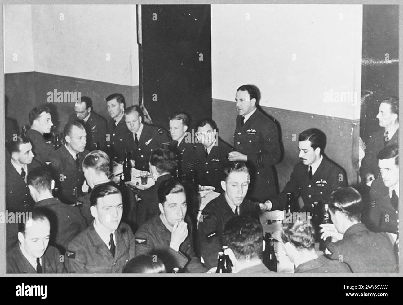 Commanding officer addressing hi-res stock photography and images - Alamy