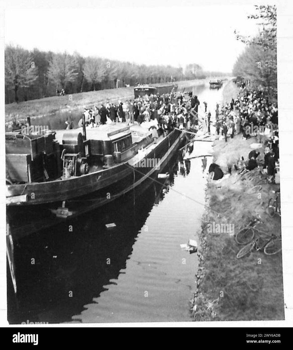 Foreign supplies Black and White Stock Photos & Images - Alamy