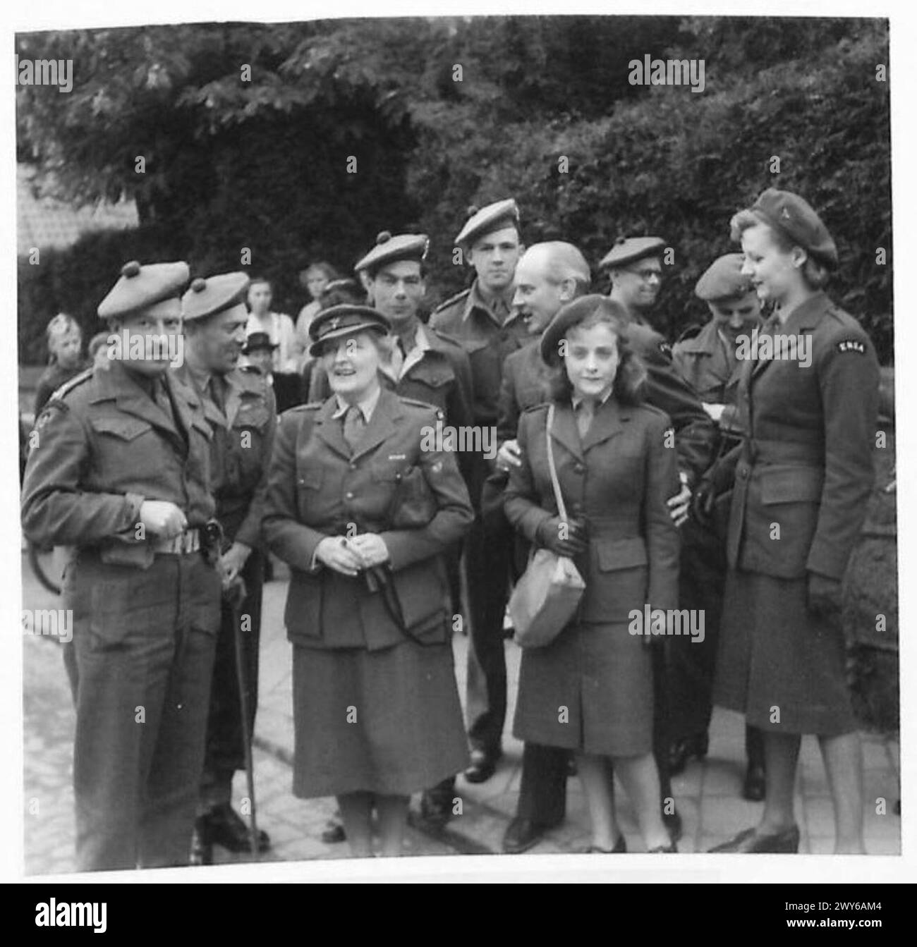 Scottish man at arms Black and White Stock Photos & Images - Alamy