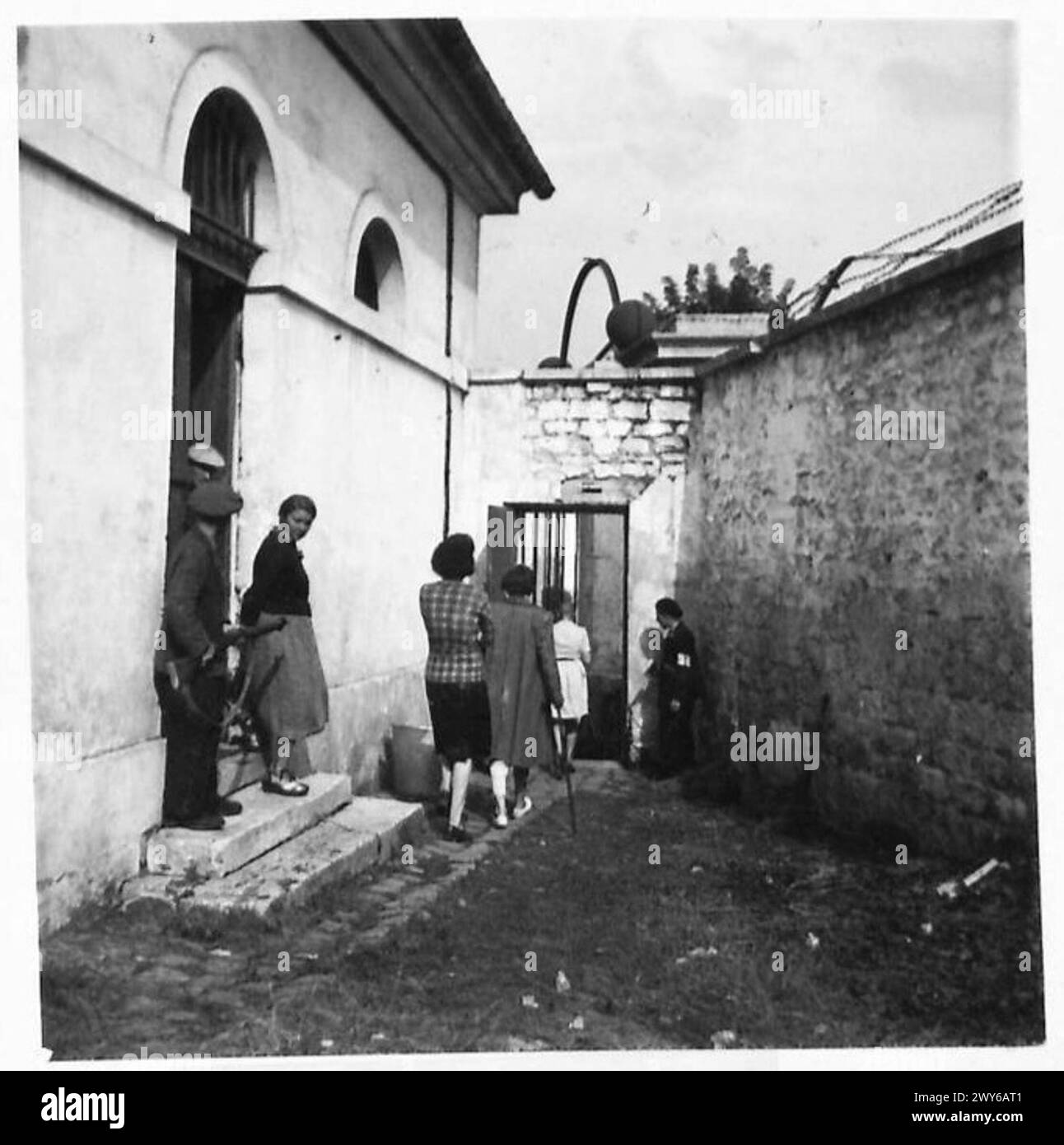 Group armed personnel in Cut Out Stock Images & Pictures - Alamy