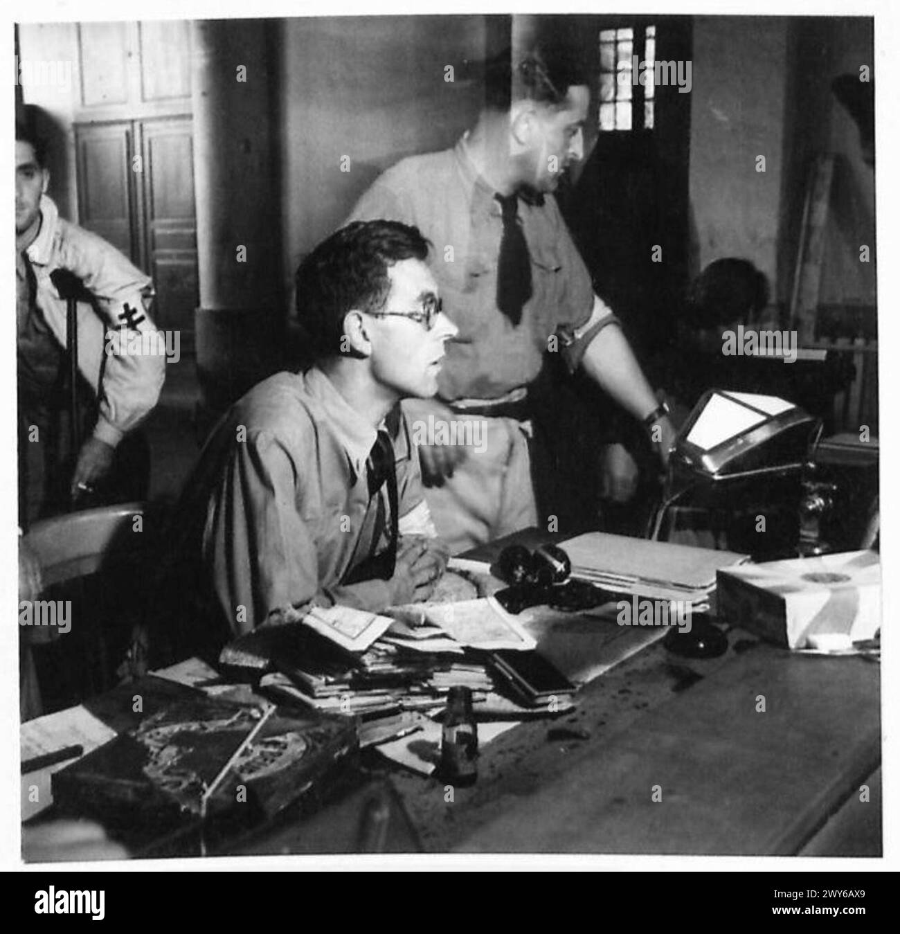 THE RESISTANCE MOVEMENT OF THE TOWN OF NOGENT-LE-ROTRON - Lt. De Lore ...