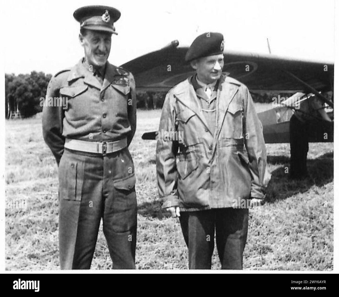 M.M. - Field Marshal Montgomery with Major General R.K. Ross before his ...