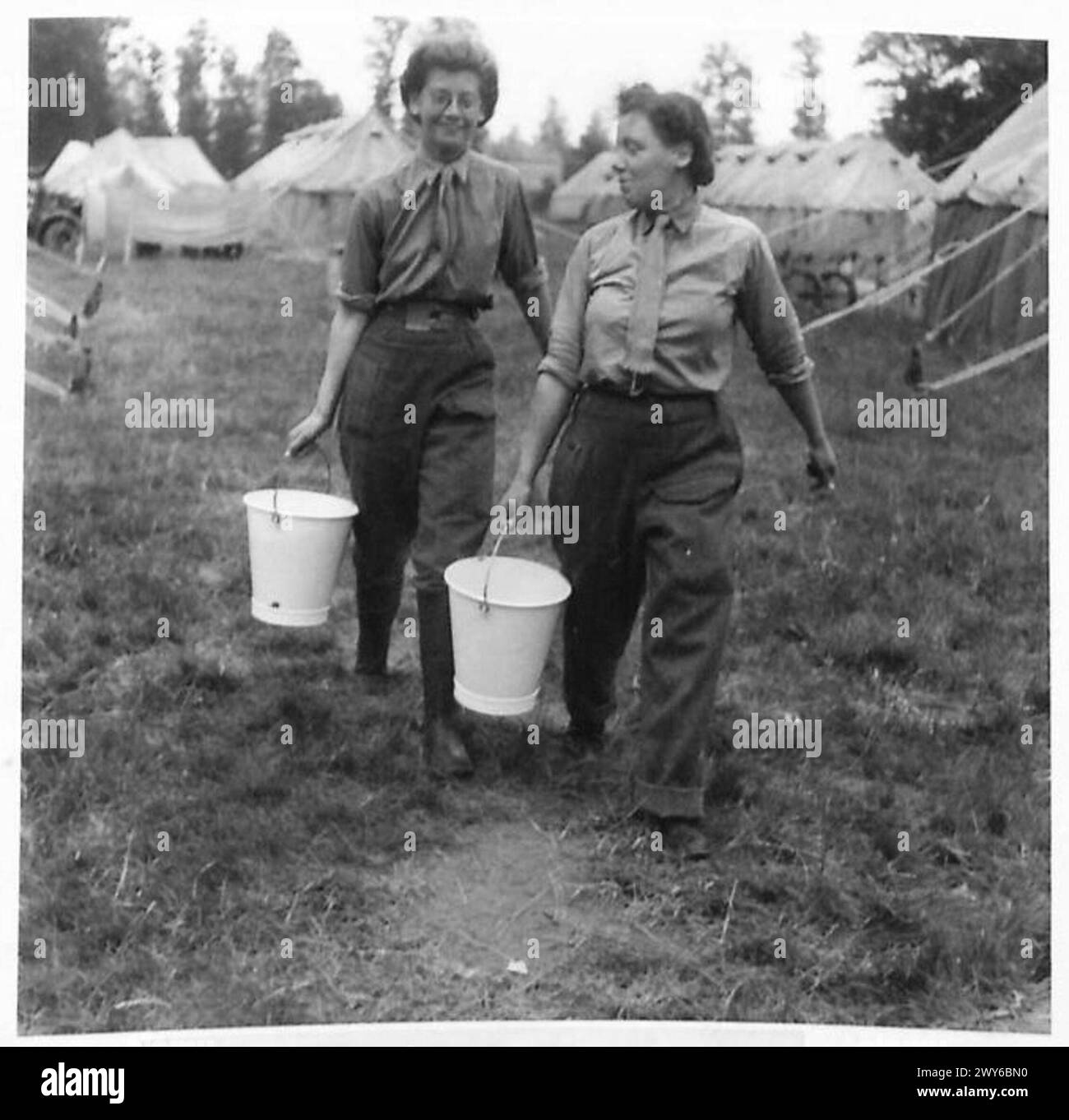 THE FIRST WOMEN WITH THE ALLIED EXPEDITIONARY FORCES - Sisters Harris ...