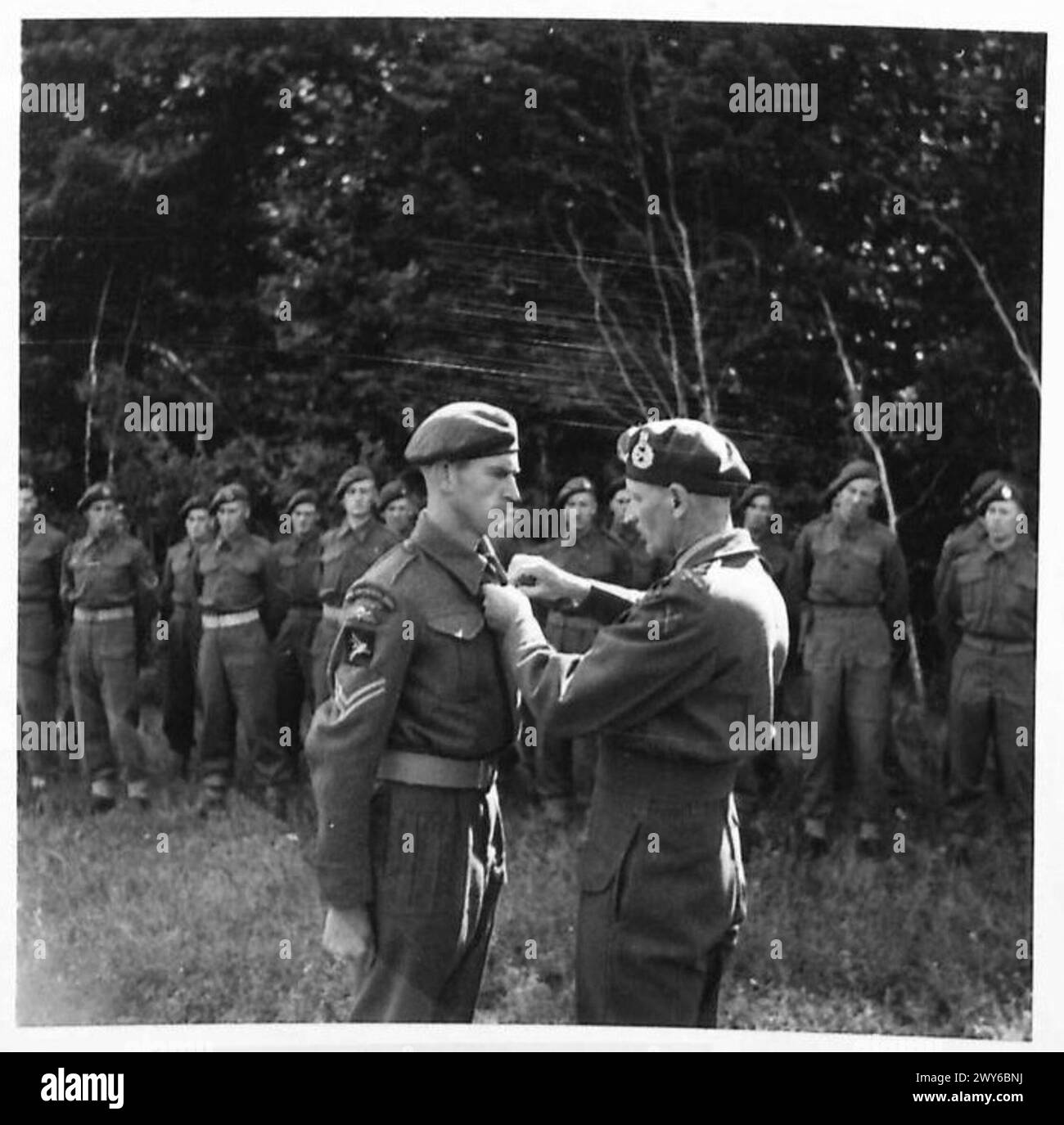GENERAL MONTGOMERY PRESENT DECORATIONS TO AIRBORNE DIVISION - Cpl. R.E ...