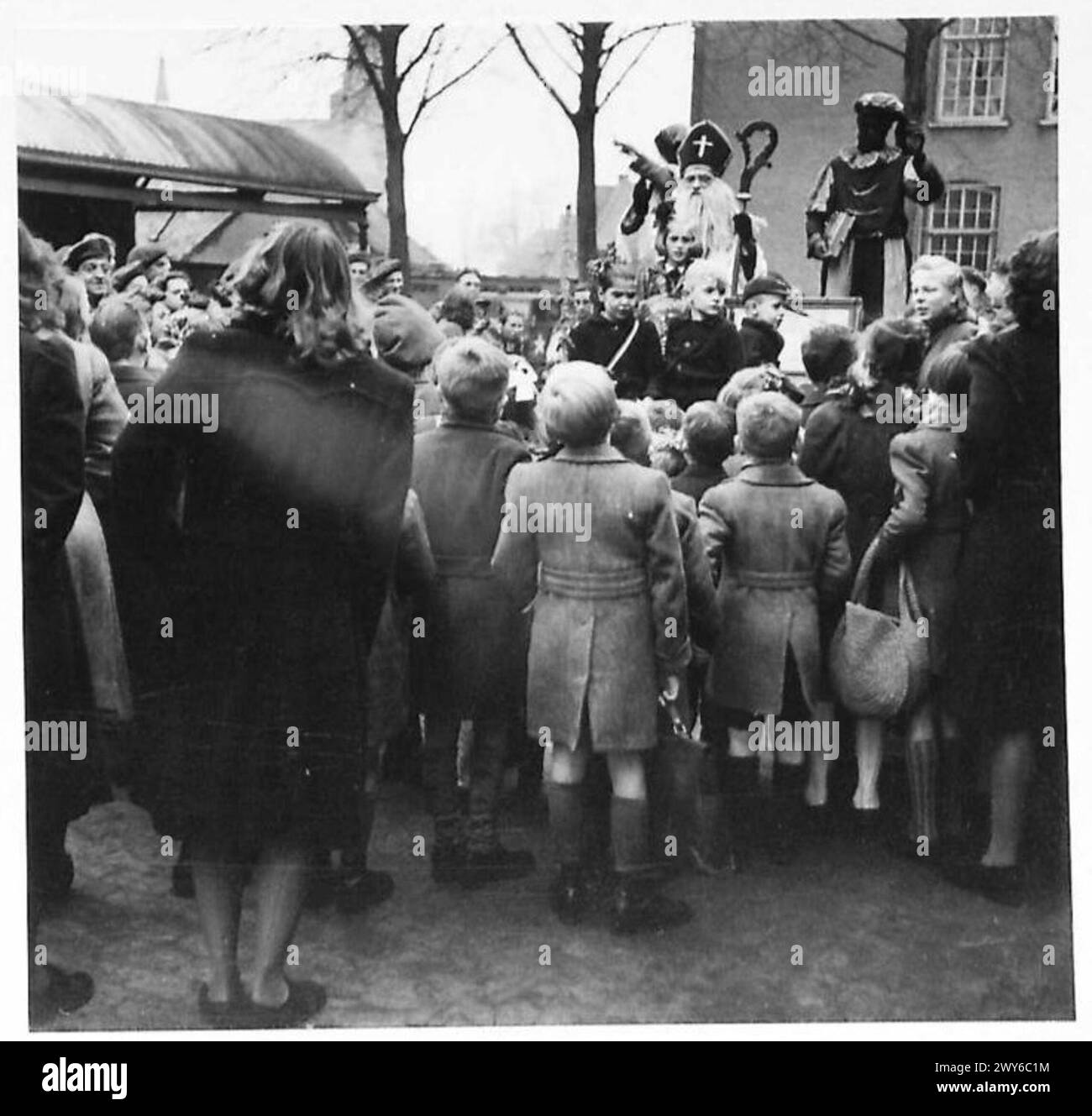 Celebration surrounding Black and White Stock Photos & Images - Alamy