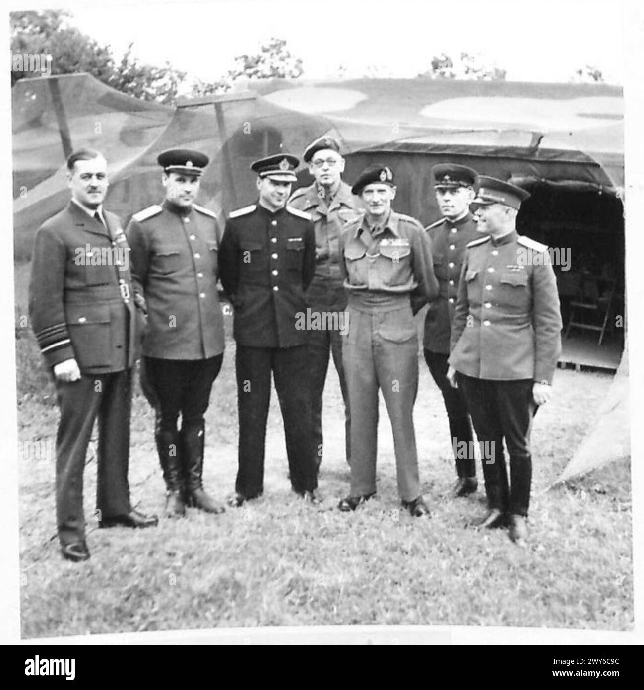 RUSSIAN OFFICERS VISIT GENERAL MONTGOMERY - The delegation photographed ...