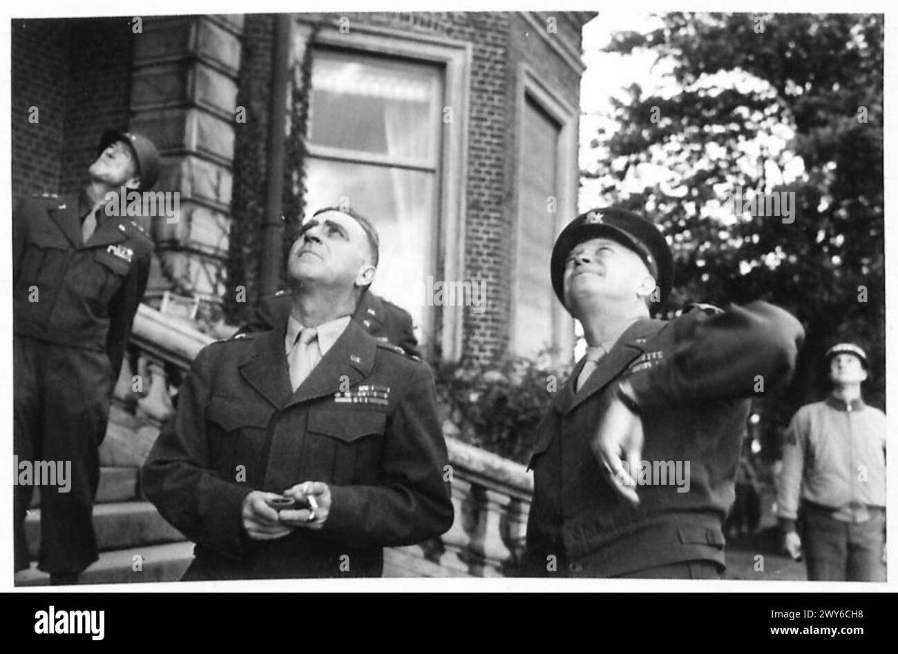 Kings and generals Black and White Stock Photos & Images - Alamy