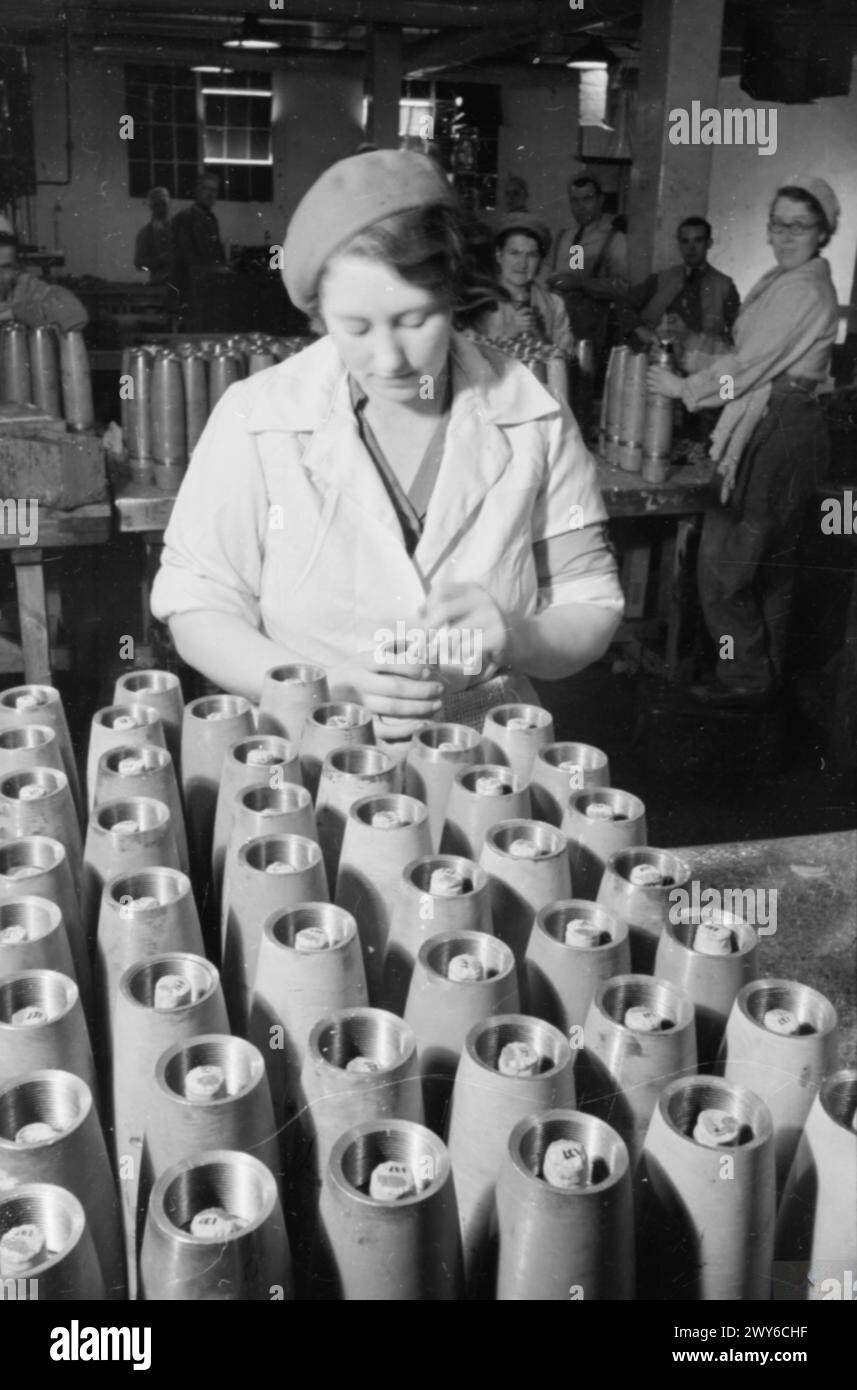 EVERYDAY LIFE AT A MINISTRY OF SUPPLY SHELL FILLING FACTORY, ENGLAND ...