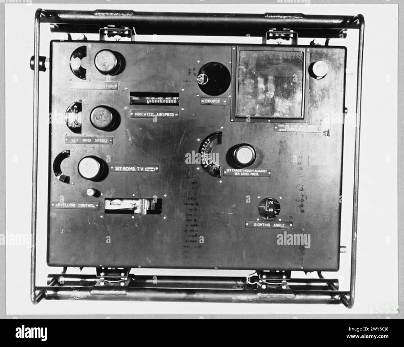 MARK XIV BOMB SIGHT - Picture (issued 1945) shows - The computor box of ...