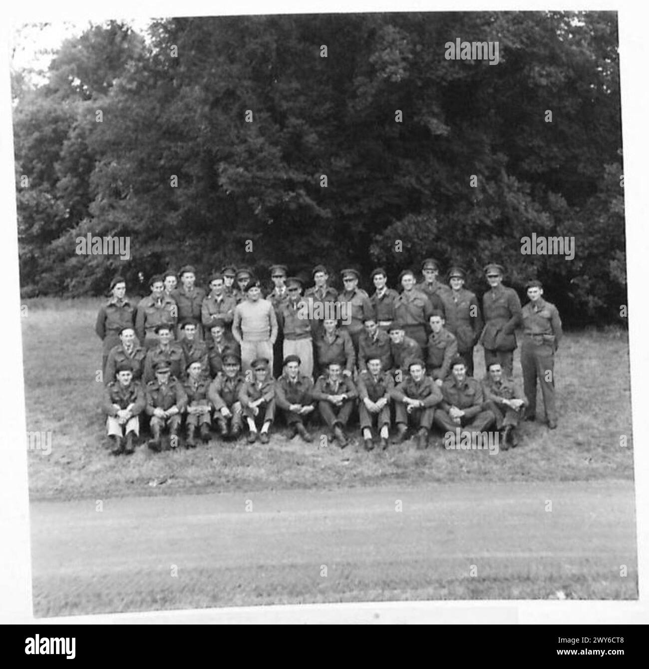 GENERAL MONTGOMERY VISITS TROOPS - General Montgomery photographed with officers of the 11 ...