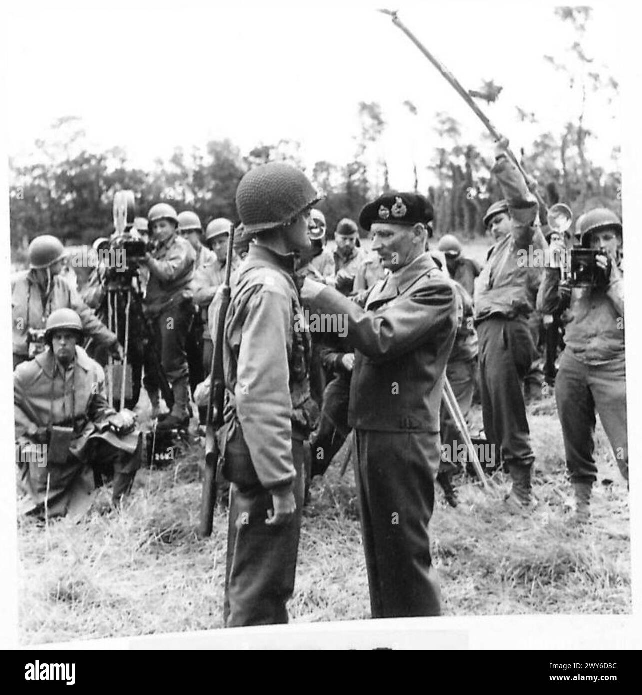 General Montgomery awards the Distinguished Service Order to Captain ...