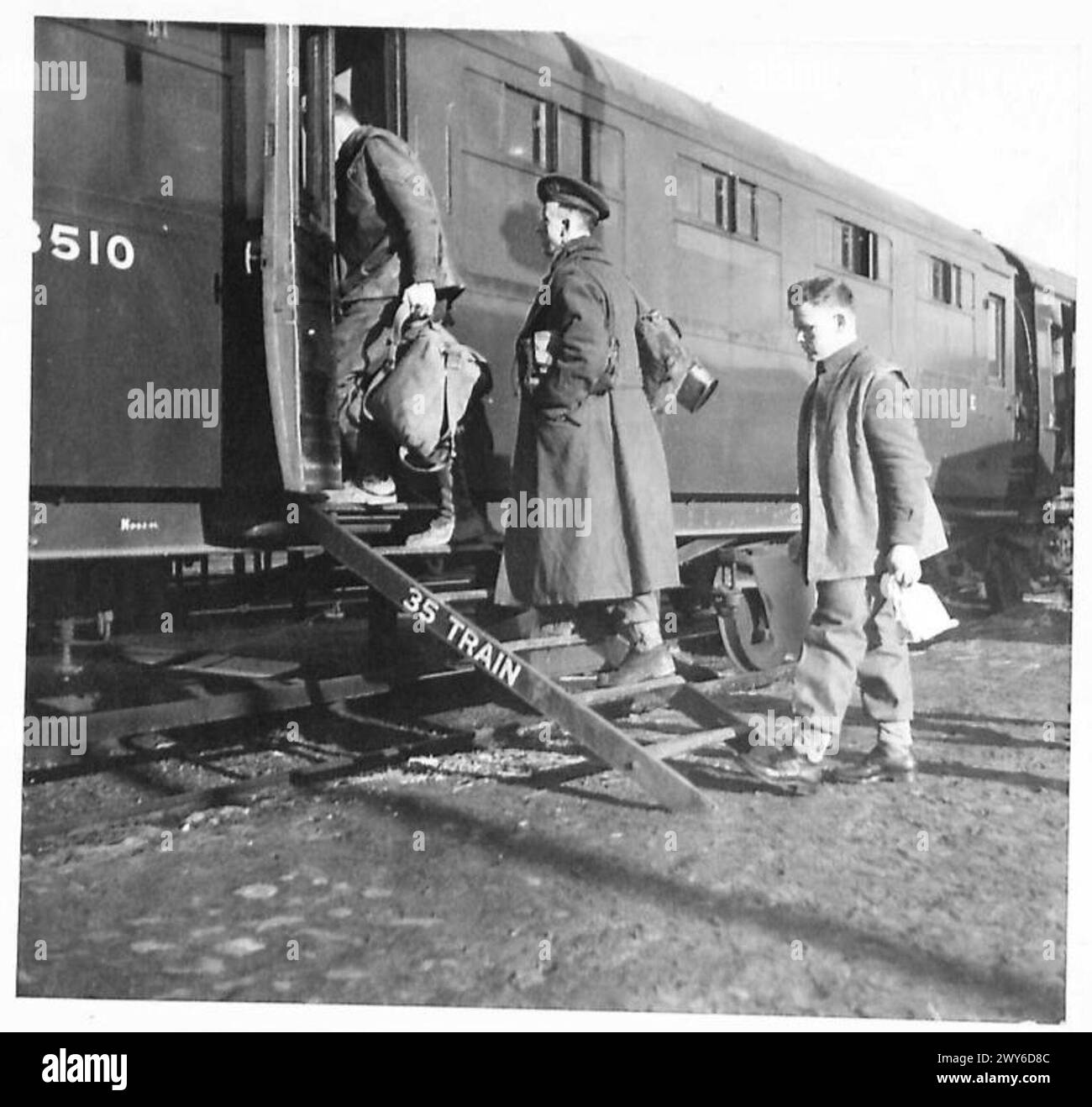 HOSPITAL TRAIN - Casualties who are able to walk are given comfortable ...