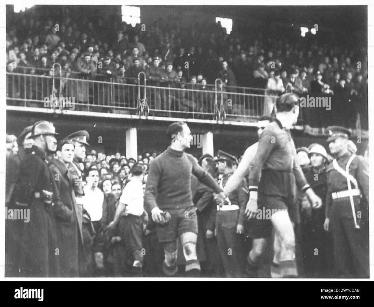 Film showing football match hi-res stock photography and images - Alamy